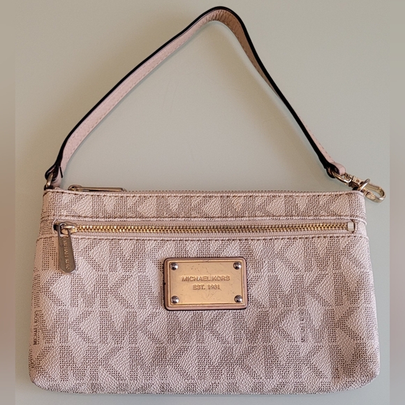 MICHAEL Michael Kors | Bags | Michael Kors Mini Signature Logo Bag ...